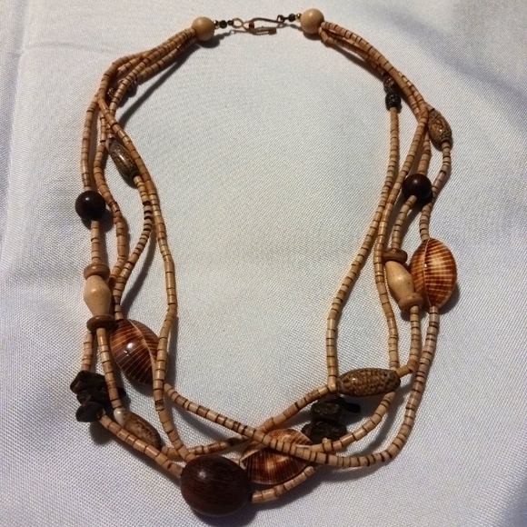 Source Unknown | Jewelry | Vintage Hawaiian Shell Necklace | Poshmark